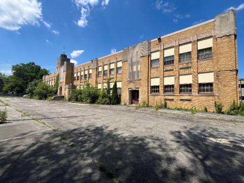 Neuhaus signs resolution to purchase Maple Avenue building