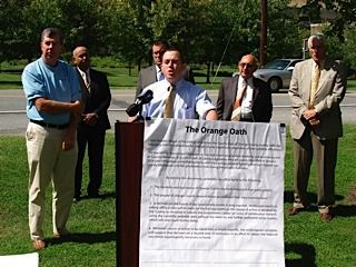 Roddey demands pledge on government center progress