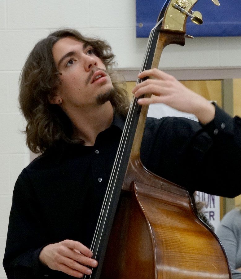 Clayton Thompson aces the bass