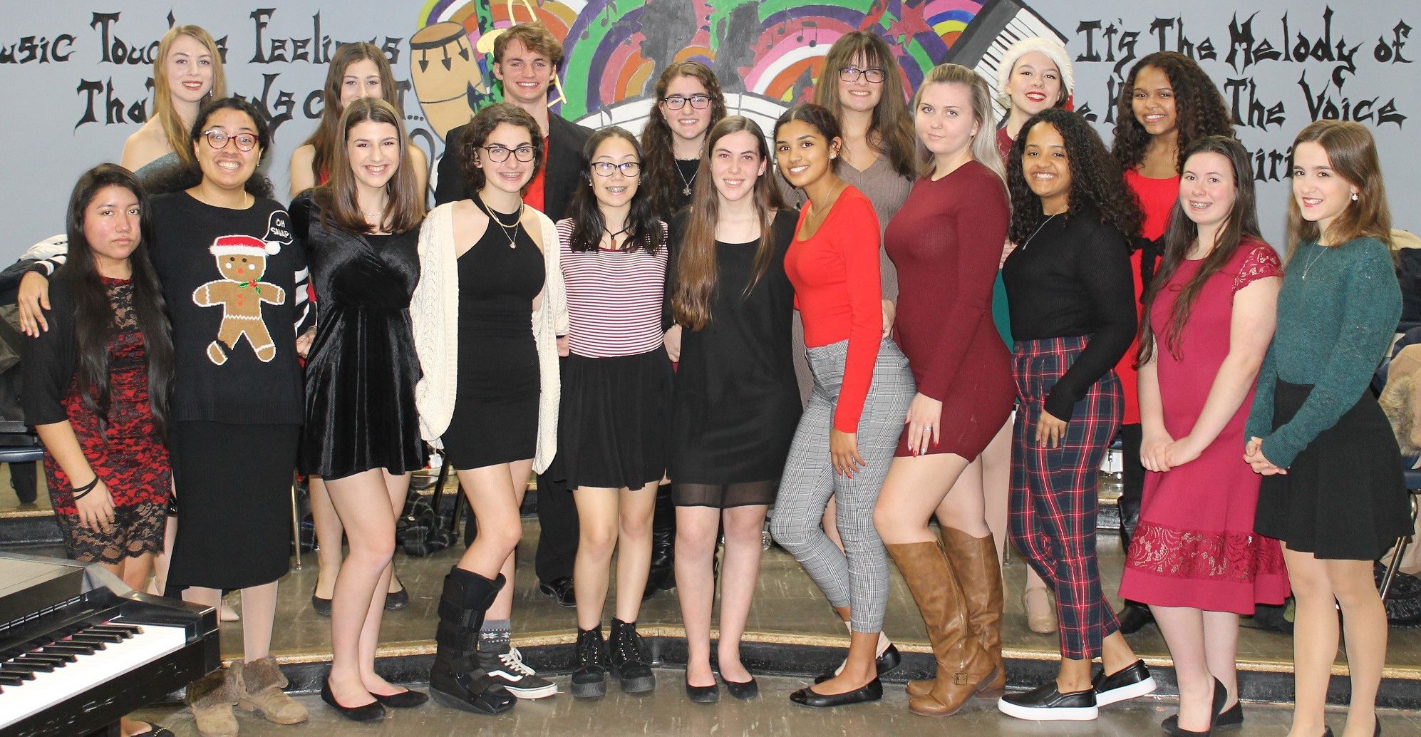 Burke Catholic students fill high school with cheer at annual Christmas ...